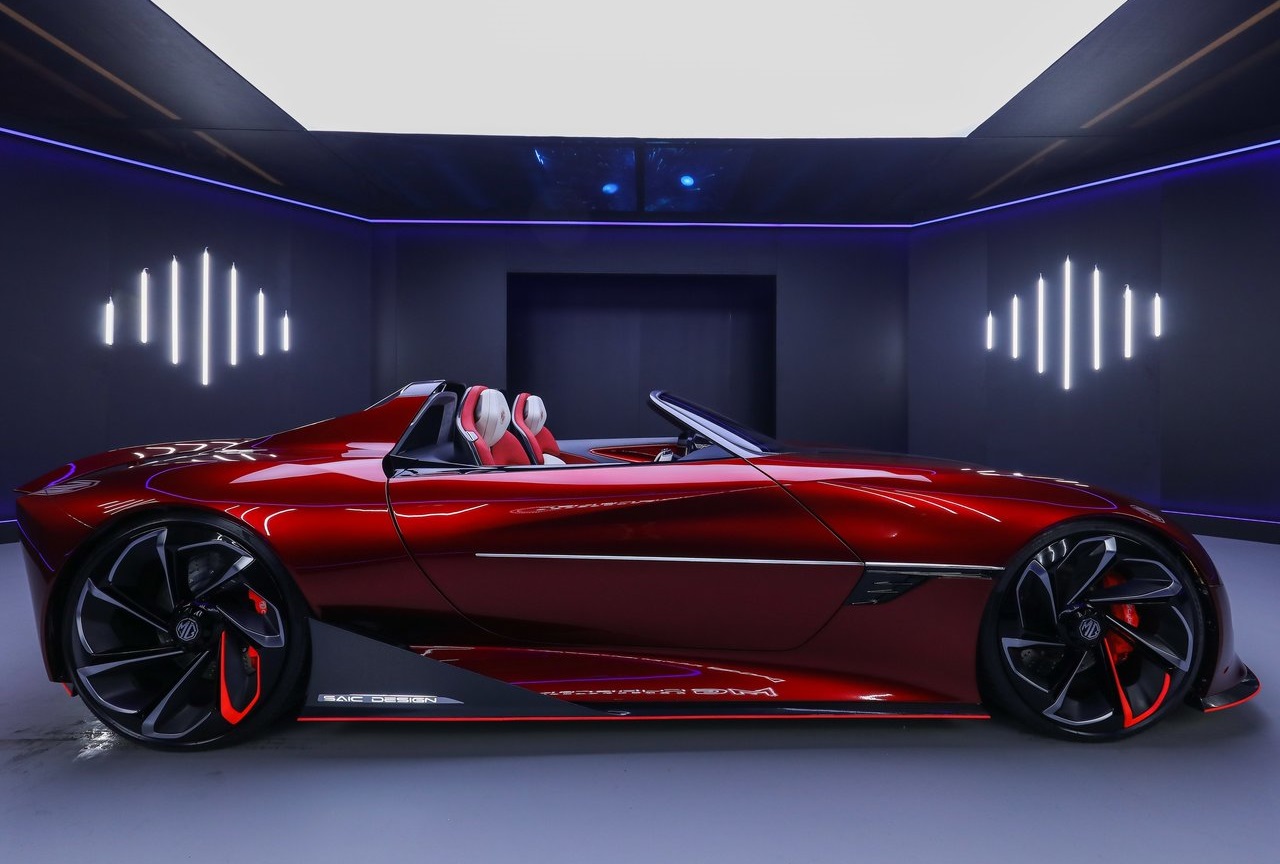 MG Cyberster Concept: le performance del bolide elettrico | Allaguida