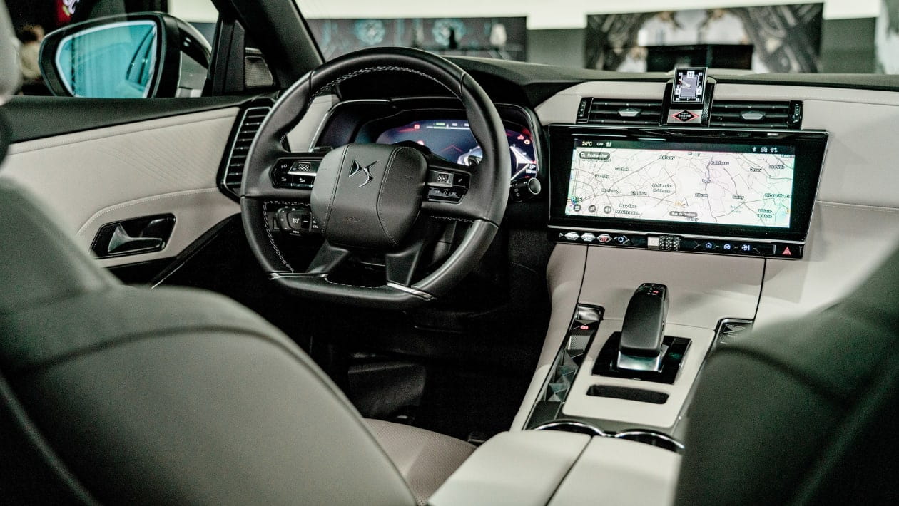 DS 7 Crossback: le novità del restyling 2022 del SUV premium| Allaguida