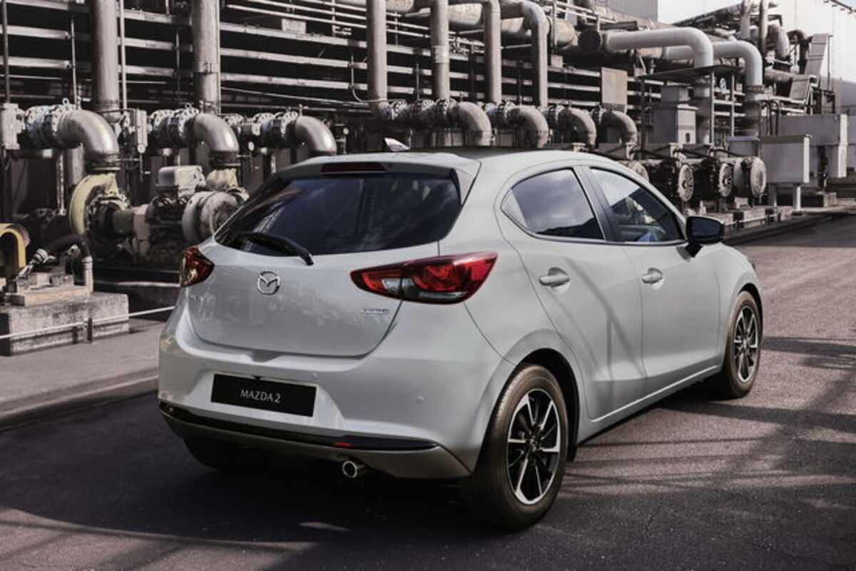 Mazda2 2023: prezzo, motori e allestimenti | Allaguida