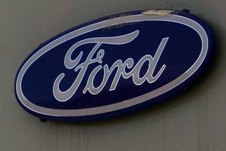 Ford, arriva un maxirichiamo: questo modello ha un problema | Allaguida