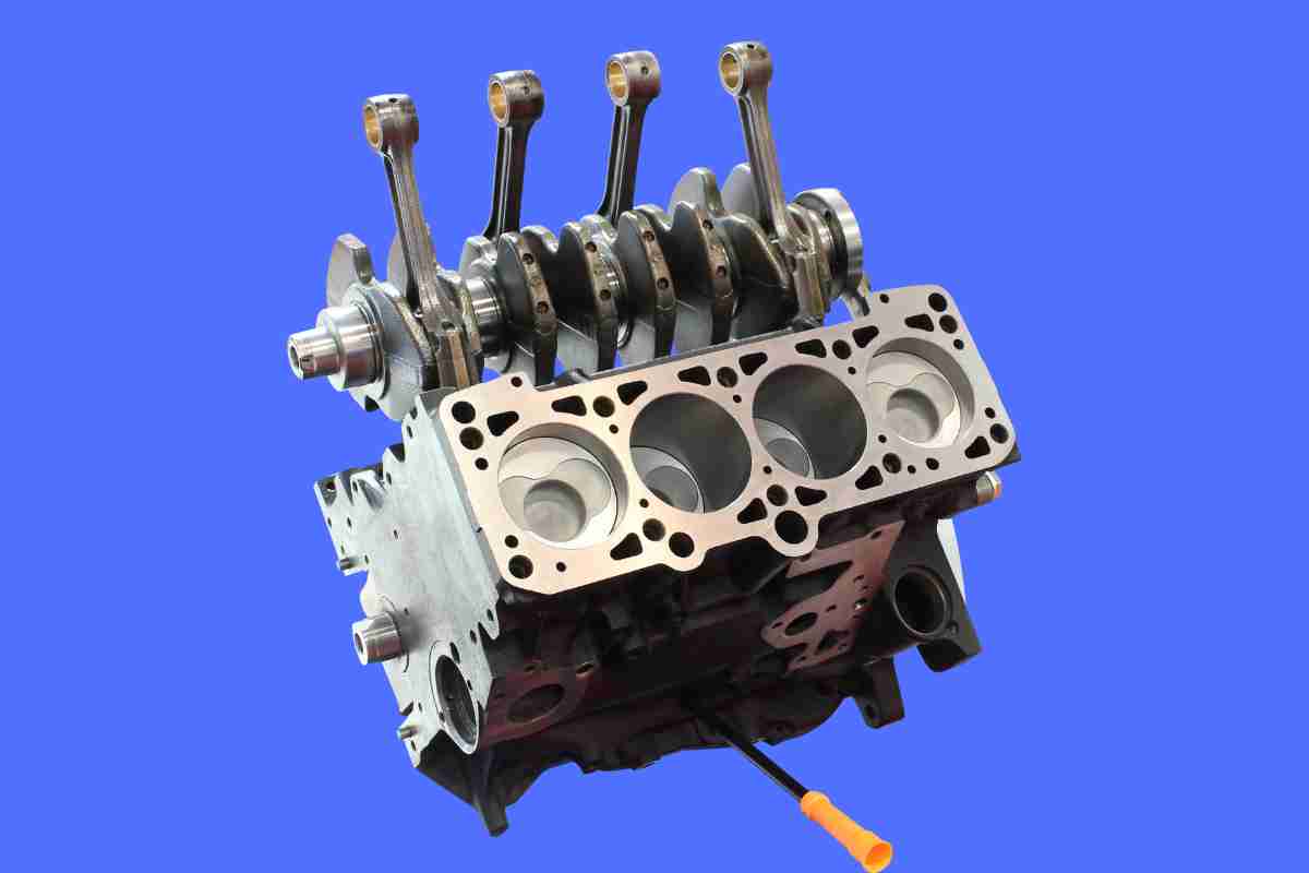 Sapete com'è fatto il motore di un'auto? I diversi tipi e come ...