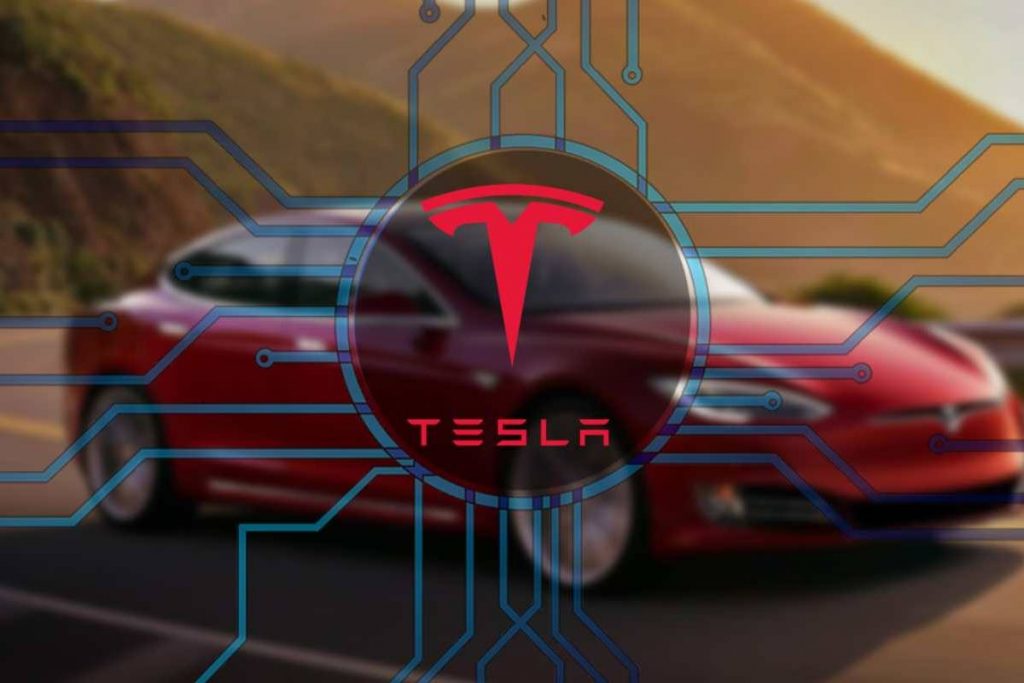 Tesla, il nuovo supercomputer è incredibile: guida meglio dell'uomo