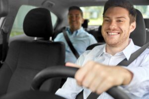 Noleggio con conducente: come diventare un autista NCC, quali sono i requisiti e quali i guadagni