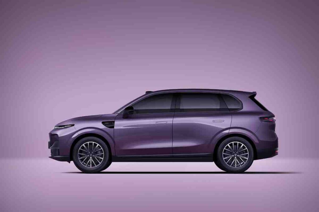 Stellantis a sorpresa, il campione low cost è un SUV: costa solo 14mila ...