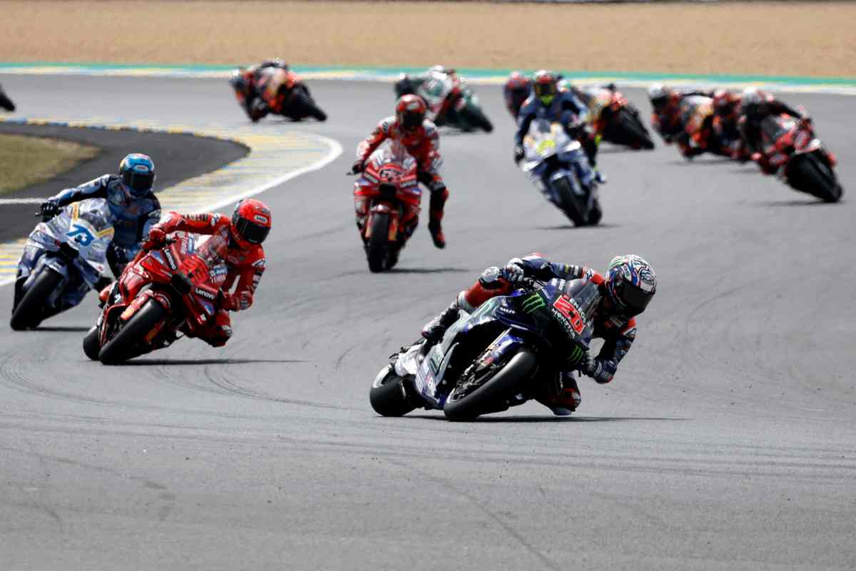 Colpo di scena in MotoGP: Il campione del mondo cambia squadra | Allaguida