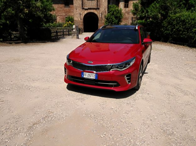 Kia Optima Sportswagon GT Line: prova su strada, prezzo e opinioni ...